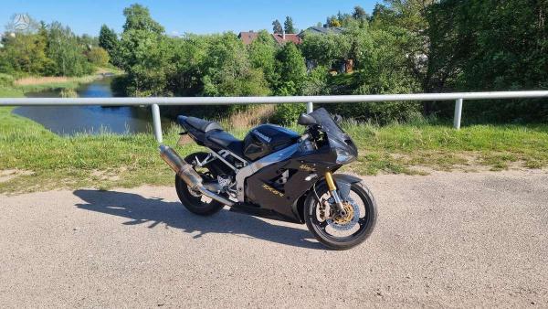 Melns Kawasaki Ninja 2004 Kauņa, ar dzinēja tilpumu 0.60 L un nobraukumu 72 tūkst. km par 2600 €, foto 6 vietnē AUTOMOTO.COM.LV