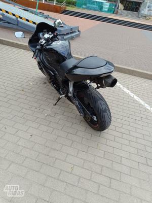 Melns Kawasaki Ninja 2005 Jonava, ar dzinēja tilpumu 0.64 L un nobraukumu 58 tūkst. km par 2700 €, foto 7 vietnē AUTOMOTO.COM.LV