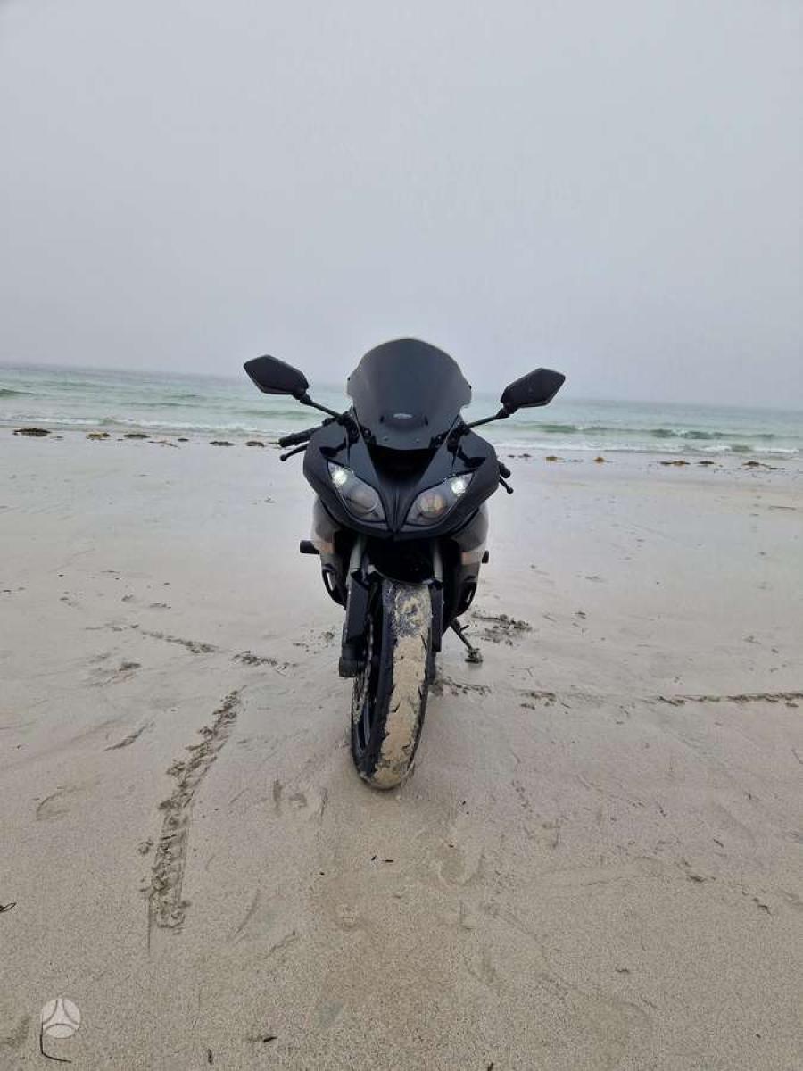 Black Kawasaki Ninja 2008 in Kupiskis, with an engine capacity of 0.60 L and mileage of 36 thousand km for 5000 €, photo 9 on AUTOMOTO.COM.LV