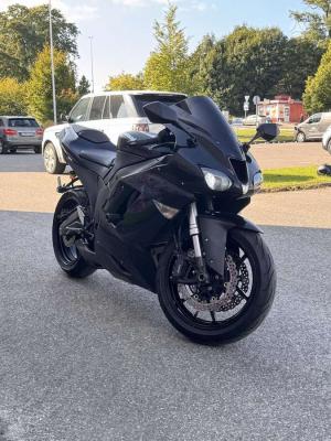 Черный Кавасаки Ninja 2008 в Тельшяй, объемом двигателя 0.60 л и пробегом 42 тыс. км за 3900 €, фото 5 на AUTOMOTO.COM.LV