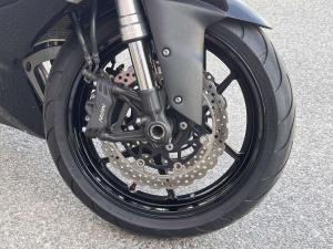 Черный Кавасаки Ninja 2008 в Тельшяй, объемом двигателя 0.60 л и пробегом 42 тыс. км за 3900 €, фото 7 на AUTOMOTO.COM.LV