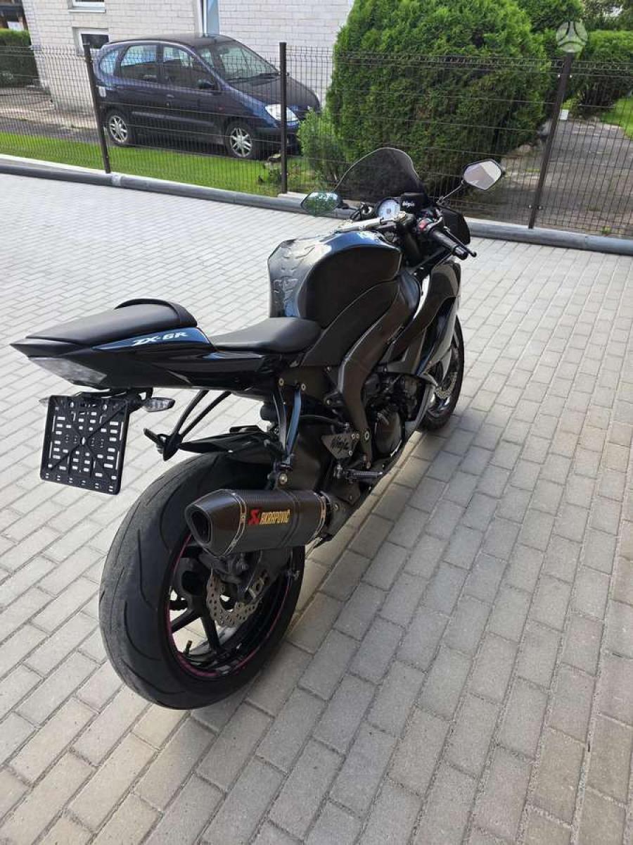 Melns Kawasaki Ninja 2009 Viļņa, ar dzinēja tilpumu 0.60 L un nobraukumu 38 tūkst. km par 5100 €, foto 8 vietnē AUTOMOTO.COM.LV