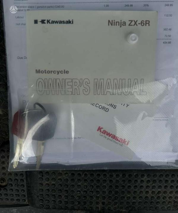 Black Kawasaki Ninja 2010 in Radviliskis, with an engine capacity of 0.60 L and mileage of 33 thousand km for 4999 €, photo 5 on AUTOMOTO.COM.LV