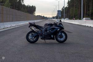Black Kawasaki Ninja 2016 in Riga, with an engine capacity of 0.64 L and mileage of 47 thousand km for 9000 €, photo 4 on AUTOMOTO.COM.LV