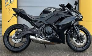 Melns Kawasaki Ninja 2025 Kauņa, ar dzinēja tilpumu 0.65 L un nobraukumu 6 tūkst. km par 5500 €, foto 6 vietnē AUTOMOTO.COM.LV