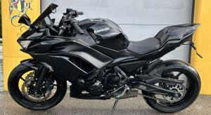 Melns Kawasaki Ninja 2025 Kauņa, ar dzinēja tilpumu 0.65 L un nobraukumu 6 tūkst. km par 5500 €, foto 7 vietnē AUTOMOTO.COM.LV