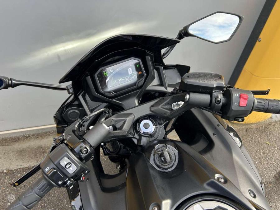 Melns Kawasaki Ninja 2025 Kauņa, ar dzinēja tilpumu 0.65 L un nobraukumu 6 tūkst. km par 5500 €, foto 8 vietnē AUTOMOTO.COM.LV