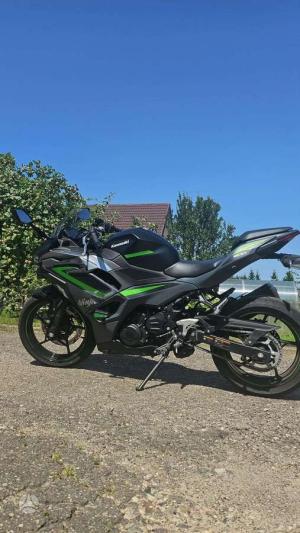 Черный Кавасаки Ninja 2025 в Вильнюс, объемом двигателя 0.50 л и пробегом 6 тыс. км за 5700 €, фото  на AUTOMOTO.COM.LV