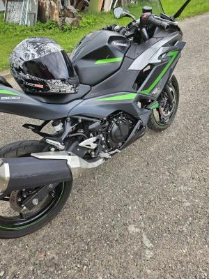 Черный Кавасаки Ninja 2025 в Вильнюс, объемом двигателя 0.50 л и пробегом 6 тыс. км за 5700 €, фото 15 на AUTOMOTO.COM.LV