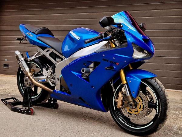 Blue Kawasaki Ninja 2003 in Vilnius, with an engine capacity of 0.60 L and mileage of 41 thousand km for 3750 €, photo 1 on AUTOMOTO.COM.LV