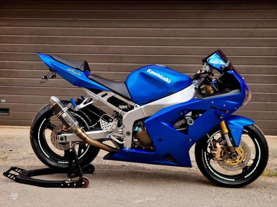 Blue Kawasaki Ninja 2003 in Vilnius, with an engine capacity of 0.60 L and mileage of 41 thousand km for 3750 €, photo 3 on AUTOMOTO.COM.LV