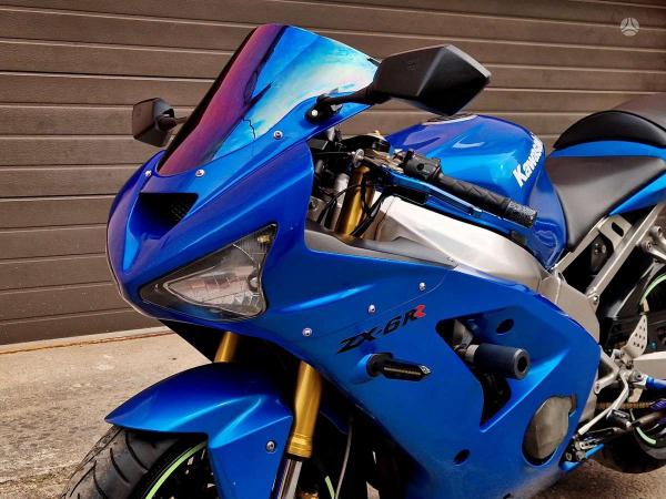Blue Kawasaki Ninja 2003 in Vilnius, with an engine capacity of 0.60 L and mileage of 41 thousand km for 3750 €, photo 6 on AUTOMOTO.COM.LV