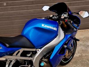 Blue Kawasaki Ninja 2003 in Vilnius, with an engine capacity of 0.60 L and mileage of 41 thousand km for 3750 €, photo 8 on AUTOMOTO.COM.LV