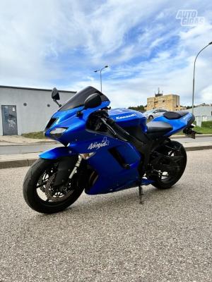 Zils Kawasaki Ninja 2007 Viļņa, ar dzinēja tilpumu 0.60 L un nobraukumu 30 tūkst. km par 4300 €, foto  vietnē AUTOMOTO.COM.LV