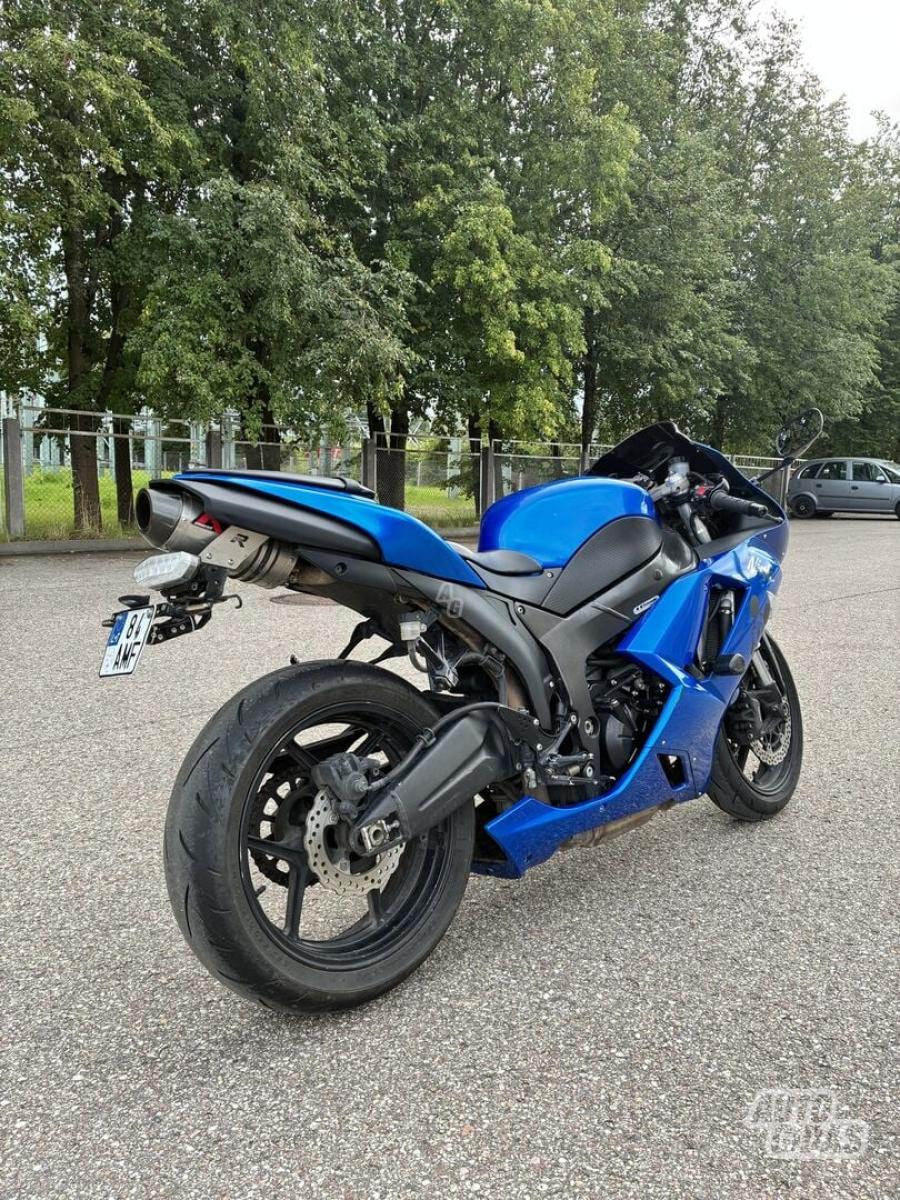 Zils Kawasaki Ninja 2007 Viļņa, ar dzinēja tilpumu 0.60 L un nobraukumu 30 tūkst. km par 4300 €, foto 3 vietnē AUTOMOTO.COM.LV