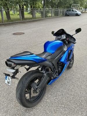 Zils Kawasaki Ninja 2007 Viļņa, ar dzinēja tilpumu 0.60 L un nobraukumu 30 tūkst. km par 4300 €, foto 4 vietnē AUTOMOTO.COM.LV