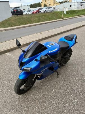 Zils Kawasaki Ninja 2007 Viļņa, ar dzinēja tilpumu 0.60 L un nobraukumu 30 tūkst. km par 4300 €, foto 10 vietnē AUTOMOTO.COM.LV