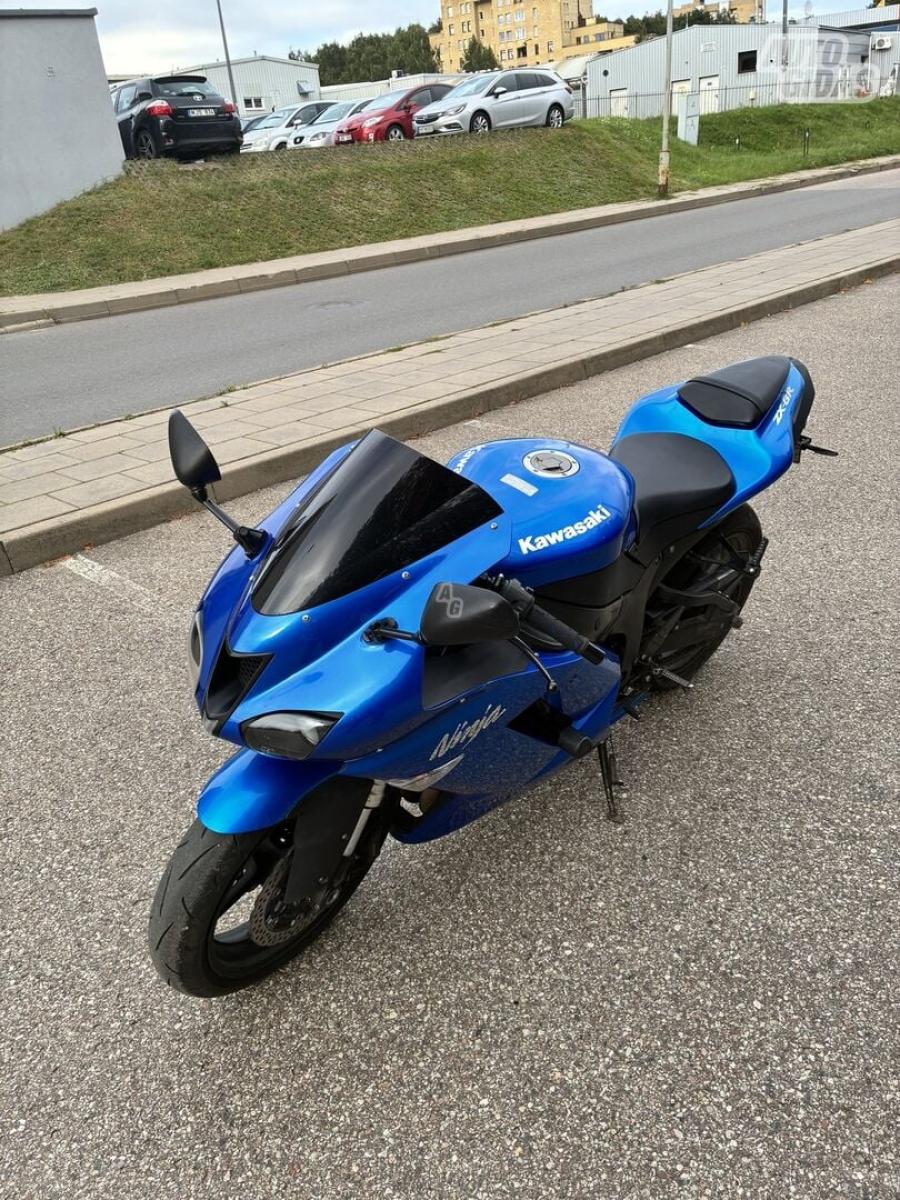 Zils Kawasaki Ninja 2007 Viļņa, ar dzinēja tilpumu 0.60 L un nobraukumu 30 tūkst. km par 4300 €, foto 10 vietnē AUTOMOTO.COM.LV