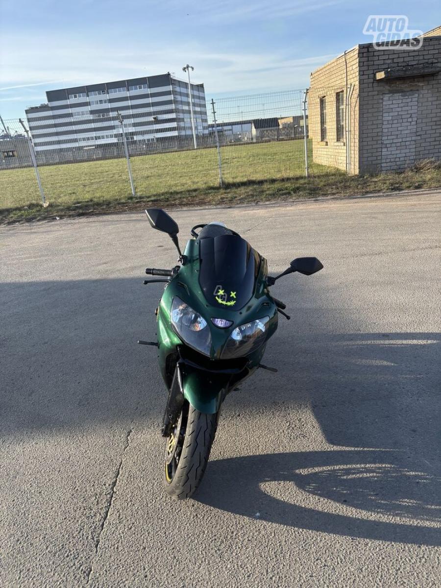 Зеленый Кавасаки Ninja 2000 в Клайпеда, объемом двигателя 0.60 л и пробегом 36 тыс. км за 2700 €, фото 3 на AUTOMOTO.COM.LV