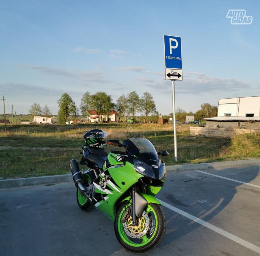 Zaļš Kawasaki Ninja 2001 Šauļi, ar dzinēja tilpumu 0.60 L un nobraukumu 33 tūkst. km par 2750 €, foto 1 vietnē AUTOMOTO.COM.LV