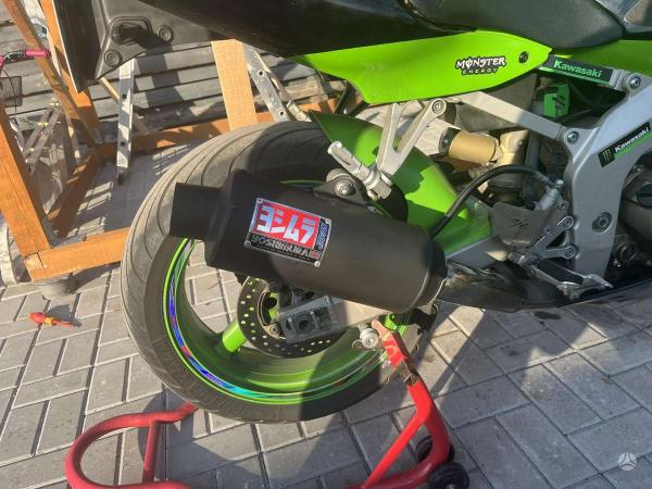 Zaļš Kawasaki Ninja 2001 Viļņa, ar dzinēja tilpumu 0.60 L un nobraukumu 65 tūkst. km par 2300 €, foto 3 vietnē AUTOMOTO.COM.LV