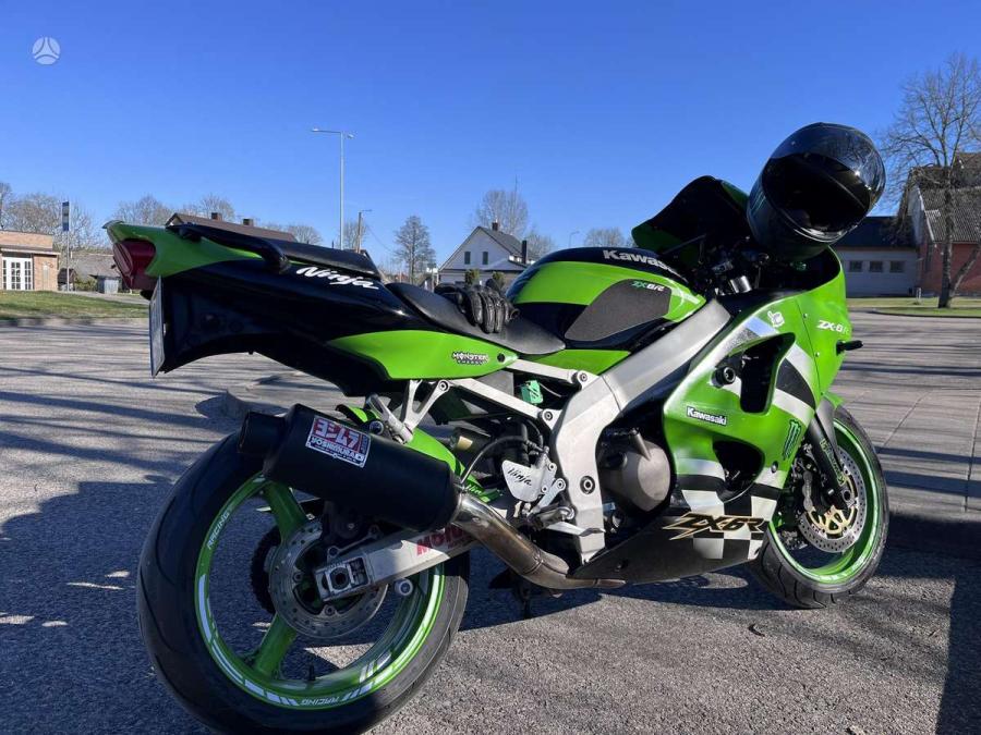 Зеленый Кавасаки Ninja 2001 в Вильнюс, объемом двигателя 0.60 л и пробегом 65 тыс. км за 2300 €, фото 5 на AUTOMOTO.COM.LV