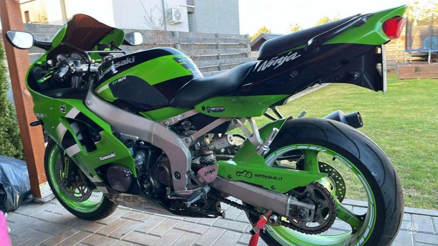 Зеленый Кавасаки Ninja 2001 в Вильнюс, объемом двигателя 0.60 л и пробегом 65 тыс. км за 2300 €, фото 9 на AUTOMOTO.COM.LV