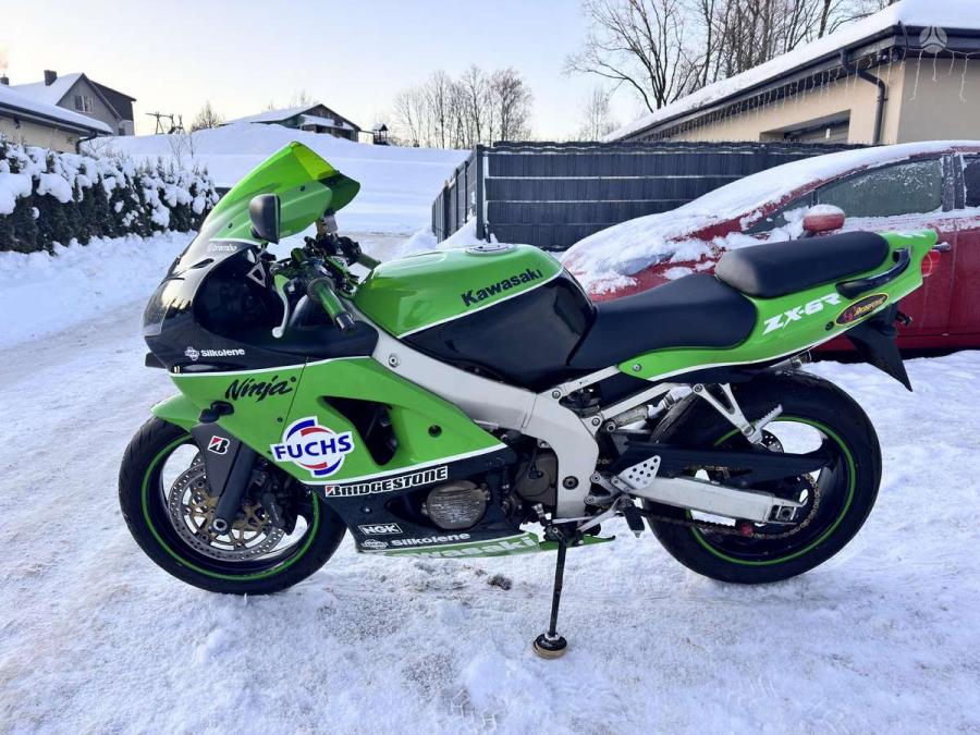 Зеленый Кавасаки Ninja 2002 в Вильнюс, объемом двигателя 0.64 л и пробегом 57 тыс. км за 1490 €, фото 1 на AUTOMOTO.COM.LV