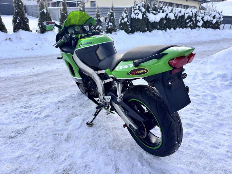 Зеленый Кавасаки Ninja 2002 в Вильнюс, объемом двигателя 0.64 л и пробегом 57 тыс. км за 1490 €, фото 8 на AUTOMOTO.COM.LV