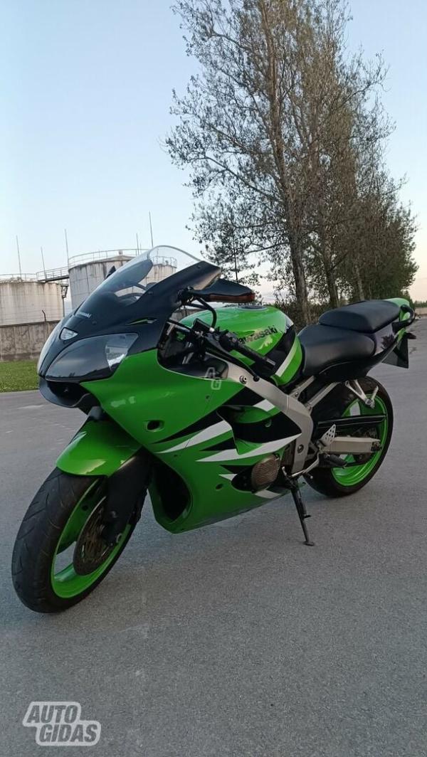 Зеленый Кавасаки Ninja 2002 в Науйойи-Акмяне, объемом двигателя 0.60 л и пробегом 0 тыс. км за 1800 €, фото 3 на AUTOMOTO.COM.LV