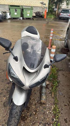 Green Kawasaki Ninja 2006 in Vilnius, with an engine capacity of 0.64 L and mileage of 15 thousand km for 3750 €, photo 3 on AUTOMOTO.COM.LV