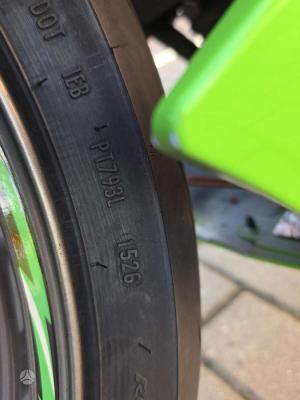Zaļš Kawasaki Ninja 2006 Kretinga, ar dzinēja tilpumu 0.64 L un nobraukumu 34 tūkst. km par 3100 €, foto 13 vietnē AUTOMOTO.COM.LV