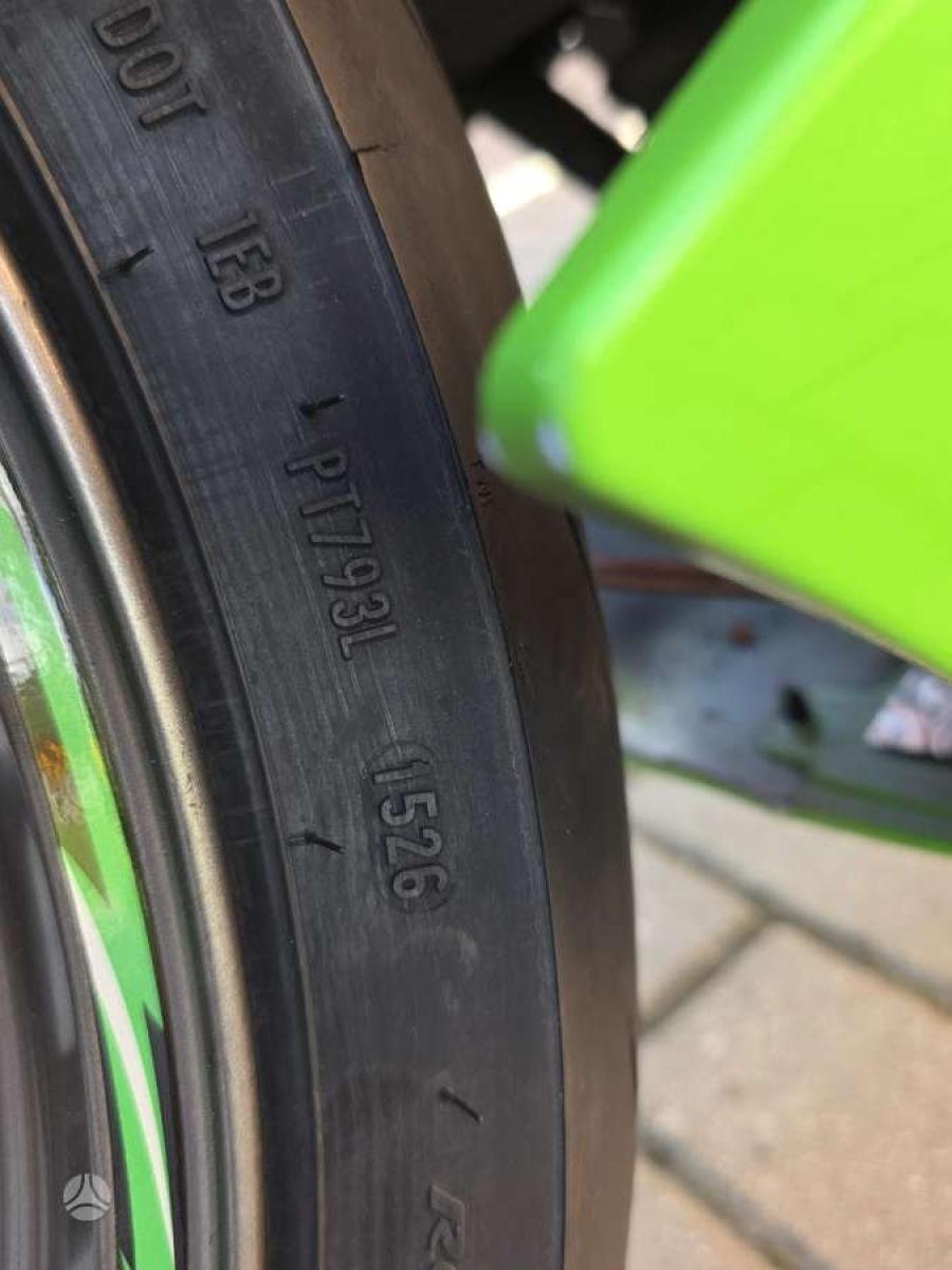 Zaļš Kawasaki Ninja 2006 Kretinga, ar dzinēja tilpumu 0.64 L un nobraukumu 34 tūkst. km par 3100 €, foto 13 vietnē AUTOMOTO.COM.LV
