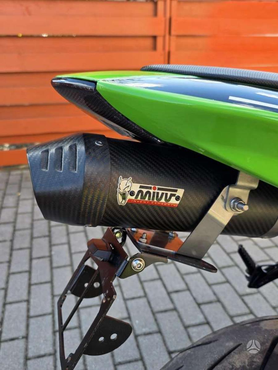 Zaļš Kawasaki Ninja 2006 Kretinga, ar dzinēja tilpumu 0.64 L un nobraukumu 34 tūkst. km par 3100 €, foto 14 vietnē AUTOMOTO.COM.LV