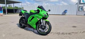 Zaļš Kawasaki Ninja 2007 Joniškis, ar dzinēja tilpumu 0.60 L un nobraukumu 51 tūkst. km par 3800 €, foto  vietnē AUTOMOTO.COM.LV