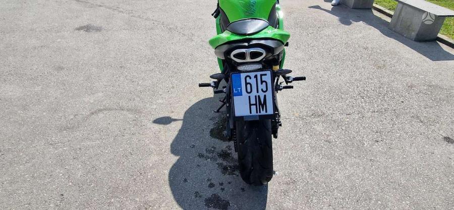 Зеленый Кавасаки Ninja 2007 в Ионишкис, объемом двигателя 0.60 л и пробегом 51 тыс. км за 3800 €, фото 3 на AUTOMOTO.COM.LV