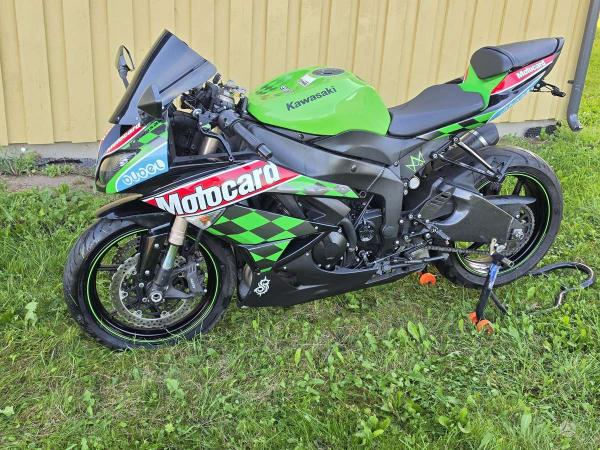 Green Kawasaki Ninja 2008 in Birstonas, with an engine capacity of 0.60 L and mileage of 34 thousand km for 5000 €, photo 4 on AUTOMOTO.COM.LV
