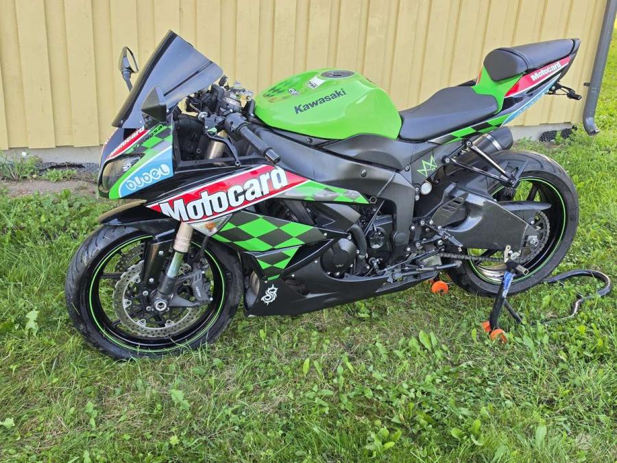 Green Kawasaki Ninja 2008 in Birstonas, with an engine capacity of 0.60 L and mileage of 34 thousand km for 5000 €, photo 5 on AUTOMOTO.COM.LV