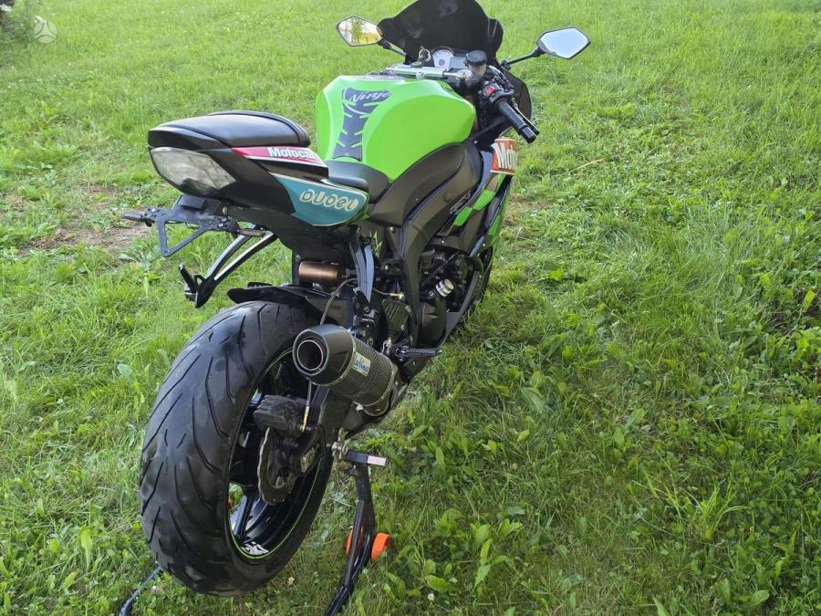 Green Kawasaki Ninja 2008 in Birstonas, with an engine capacity of 0.60 L and mileage of 34 thousand km for 5000 €, photo 7 on AUTOMOTO.COM.LV