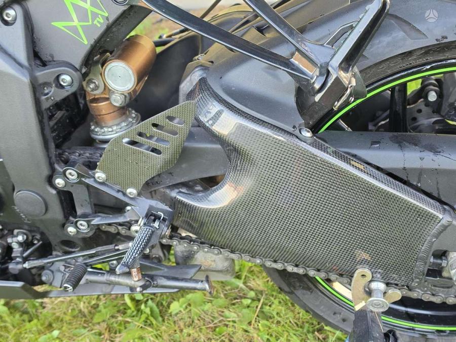 Green Kawasaki Ninja 2008 in Birstonas, with an engine capacity of 0.60 L and mileage of 34 thousand km for 5000 €, photo 10 on AUTOMOTO.COM.LV