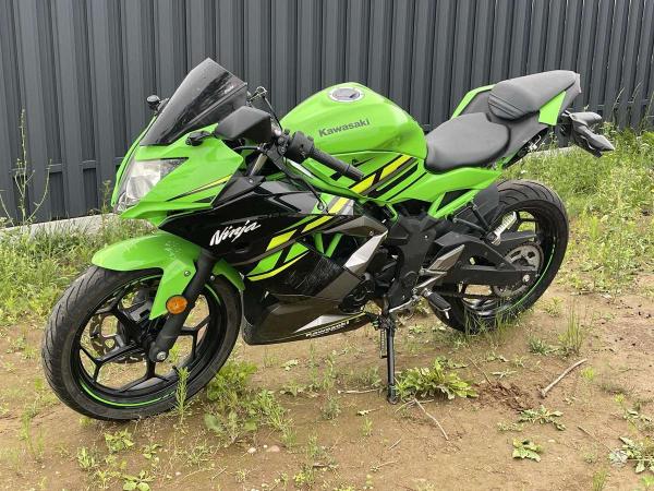 Зеленый Кавасаки Ninja 2019 в Вильнюс, объемом двигателя 0.13 л и пробегом 26 тыс. км за 2400 €, фото 4 на AUTOMOTO.COM.LV