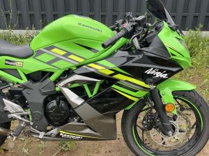 Zaļš Kawasaki Ninja 2019 Viļņa, ar dzinēja tilpumu 0.13 L un nobraukumu 26 tūkst. km par 2400 €, foto 10 vietnē AUTOMOTO.COM.LV