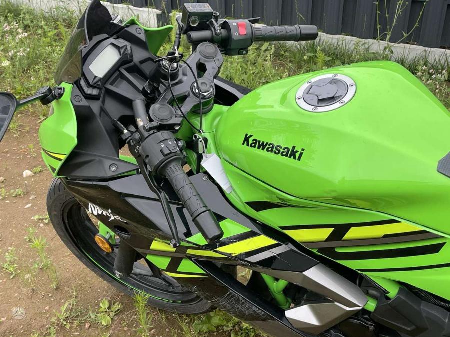 Zaļš Kawasaki Ninja 2019 Viļņa, ar dzinēja tilpumu 0.13 L un nobraukumu 26 tūkst. km par 2400 €, foto 14 vietnē AUTOMOTO.COM.LV