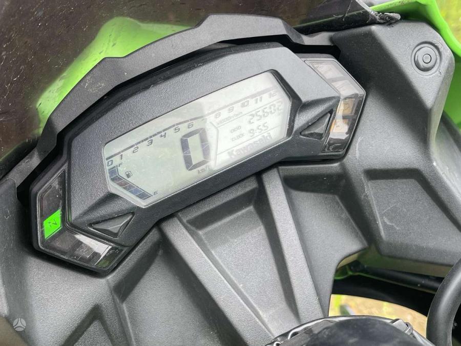 Zaļš Kawasaki Ninja 2019 Viļņa, ar dzinēja tilpumu 0.13 L un nobraukumu 26 tūkst. km par 2400 €, foto 15 vietnē AUTOMOTO.COM.LV