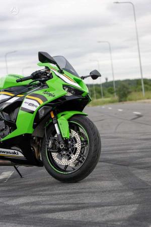 Zaļš Kawasaki Ninja 2025 Viļņa, ar dzinēja tilpumu 0.64 L un nobraukumu 6 tūkst. km par 9650 €, foto 7 vietnē AUTOMOTO.COM.LV