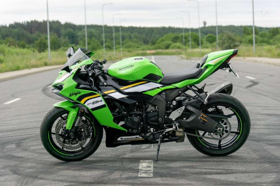 Zaļš Kawasaki Ninja 2025 Viļņa, ar dzinēja tilpumu 0.64 L un nobraukumu 6 tūkst. km par 9650 €, foto 14 vietnē AUTOMOTO.COM.LV