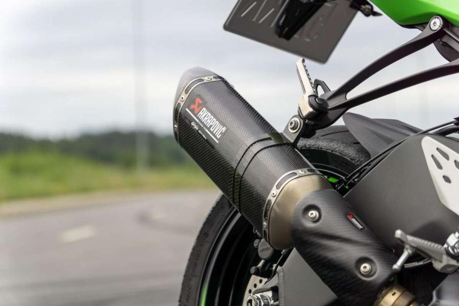 Zaļš Kawasaki Ninja 2025 Viļņa, ar dzinēja tilpumu 0.64 L un nobraukumu 6 tūkst. km par 9650 €, foto 22 vietnē AUTOMOTO.COM.LV