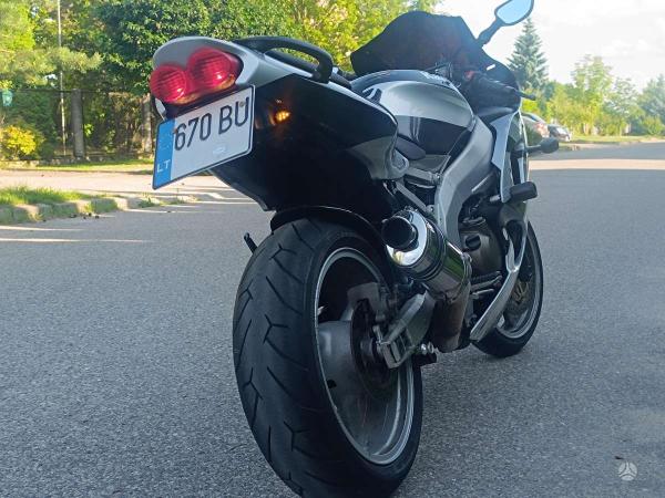 Pelēks Kawasaki Ninja 2001 Viļņa, ar dzinēja tilpumu 0.60 L un nobraukumu 25 tūkst. km par 1850 €, foto 4 vietnē AUTOMOTO.COM.LV