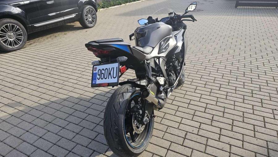 Серый Кавасаки Ninja 2025 в Вильнюс, объемом двигателя 0.64 л и пробегом 4 тыс. км за 10600 €, фото 4 на AUTOMOTO.COM.LV