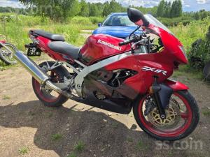 Kawasaki Ninja 1991 in Daugavpils, with an engine capacity of 0.90 L and mileage of 0 thousand km for 1000 €, photo 4 on AUTOMOTO.COM.LV